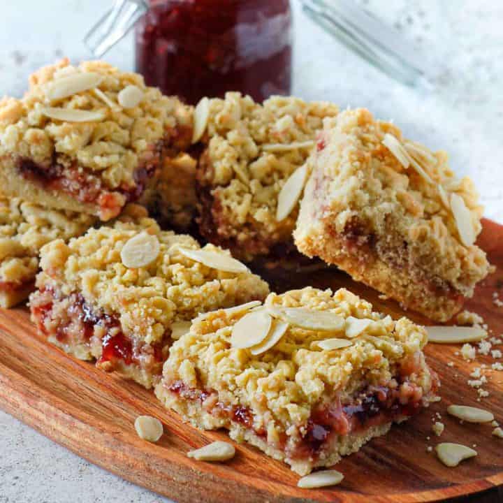 Jam crumble bars