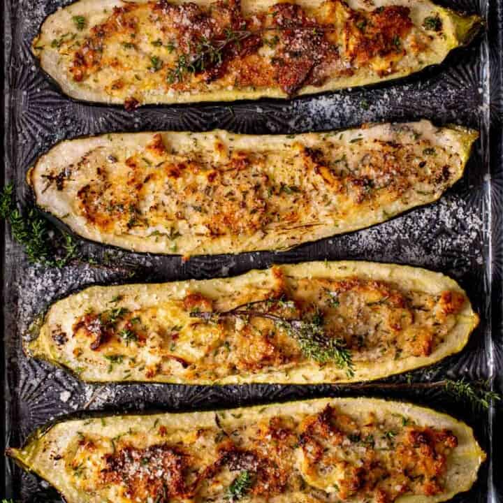 Stuffed courgettes with three cheeses (Stuffed Zucchini)