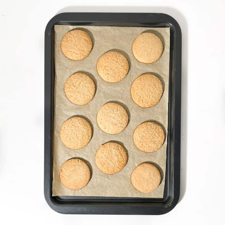 Outydse Soetkoekies - South African Spice Biscuits