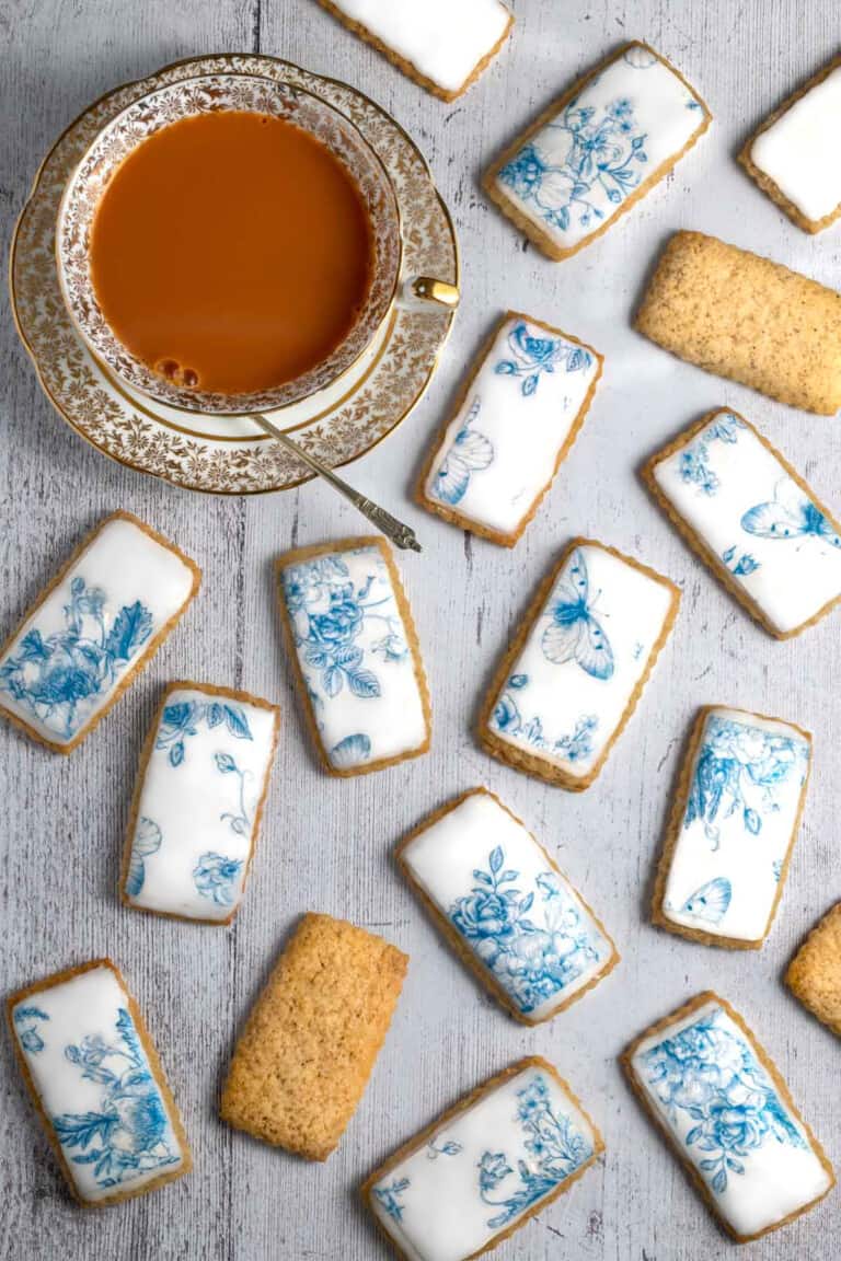 Outydse Soetkoekies - South African Spice Biscuits