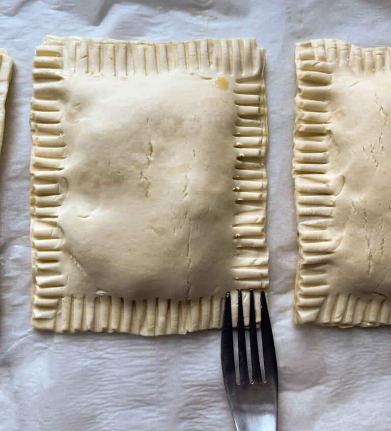 Cheese and onion pasties with puff pastry