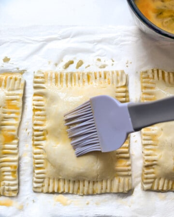 Cheese and onion pasties with puff pastry