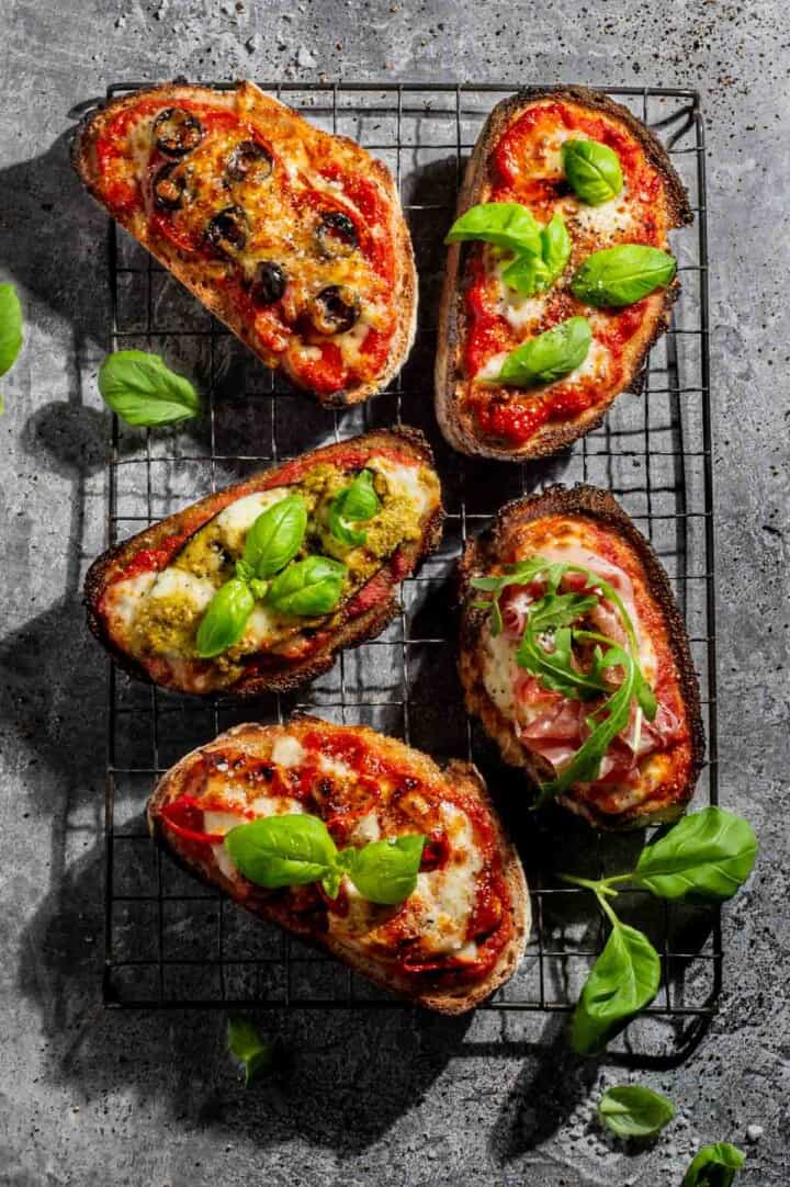 Pizza Toast - 5 Topping Ideas for a Quick and Easy Meal